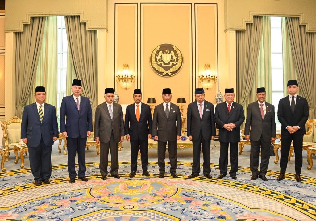Anwar sworn in as Malaysia’s 10th Prime Minister | Weekly-Echo