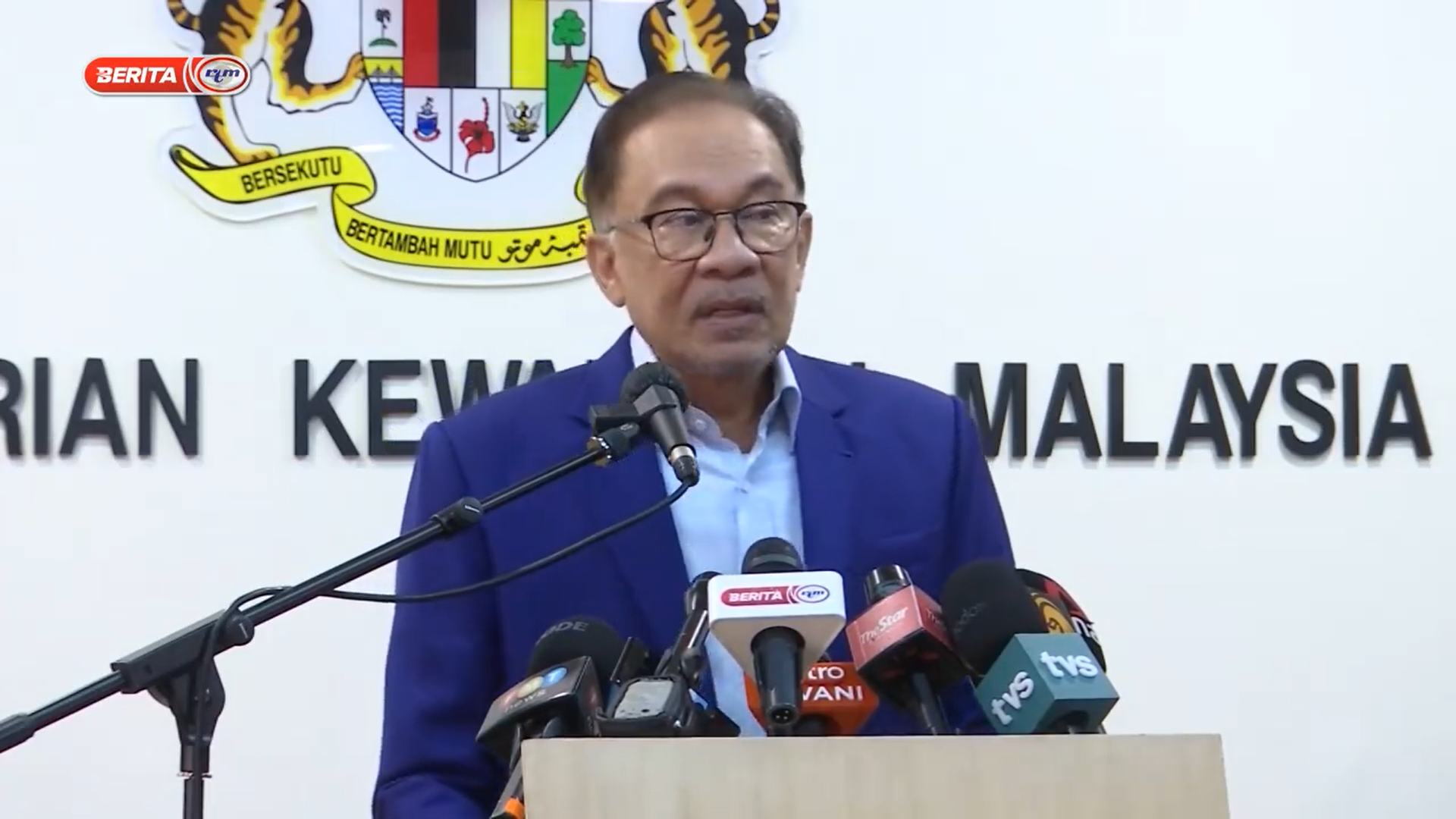 Anwar’s deputy ministers named | Weekly-Echo