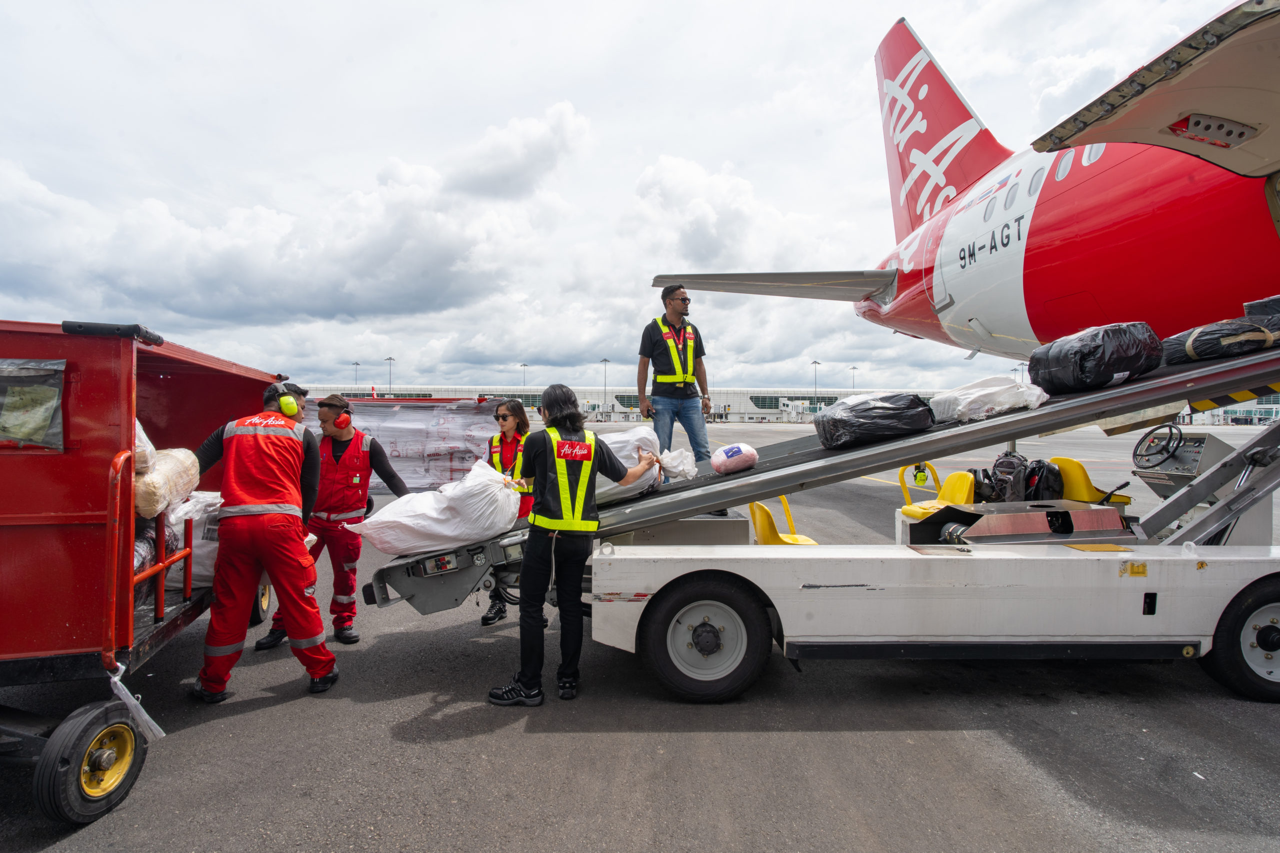 Teleport raises US$50 mln to expand cross-border delivery capabilities ...